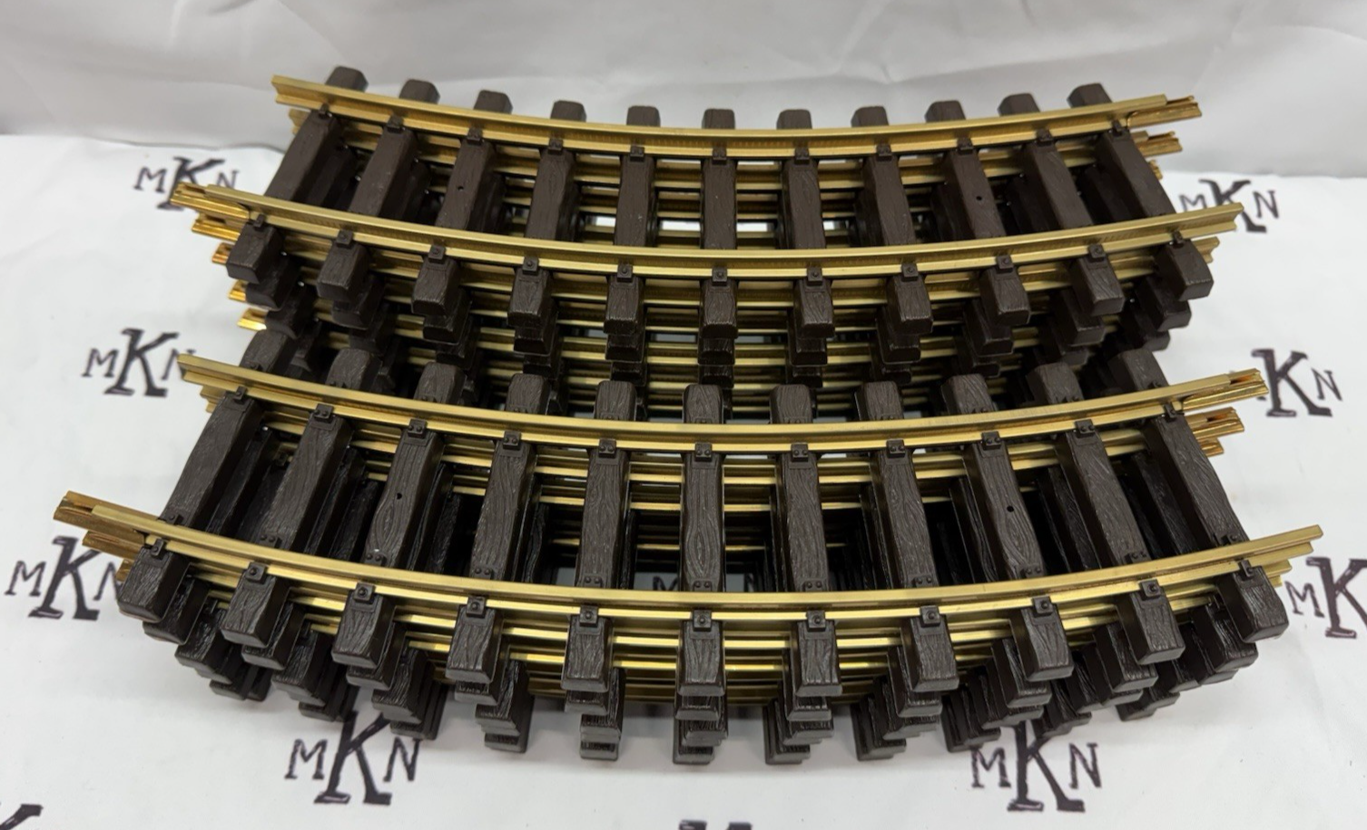 LGB 11000 Curved Track, R1, 30 Degree, Full Box, 12 PIECES – MKN Trains