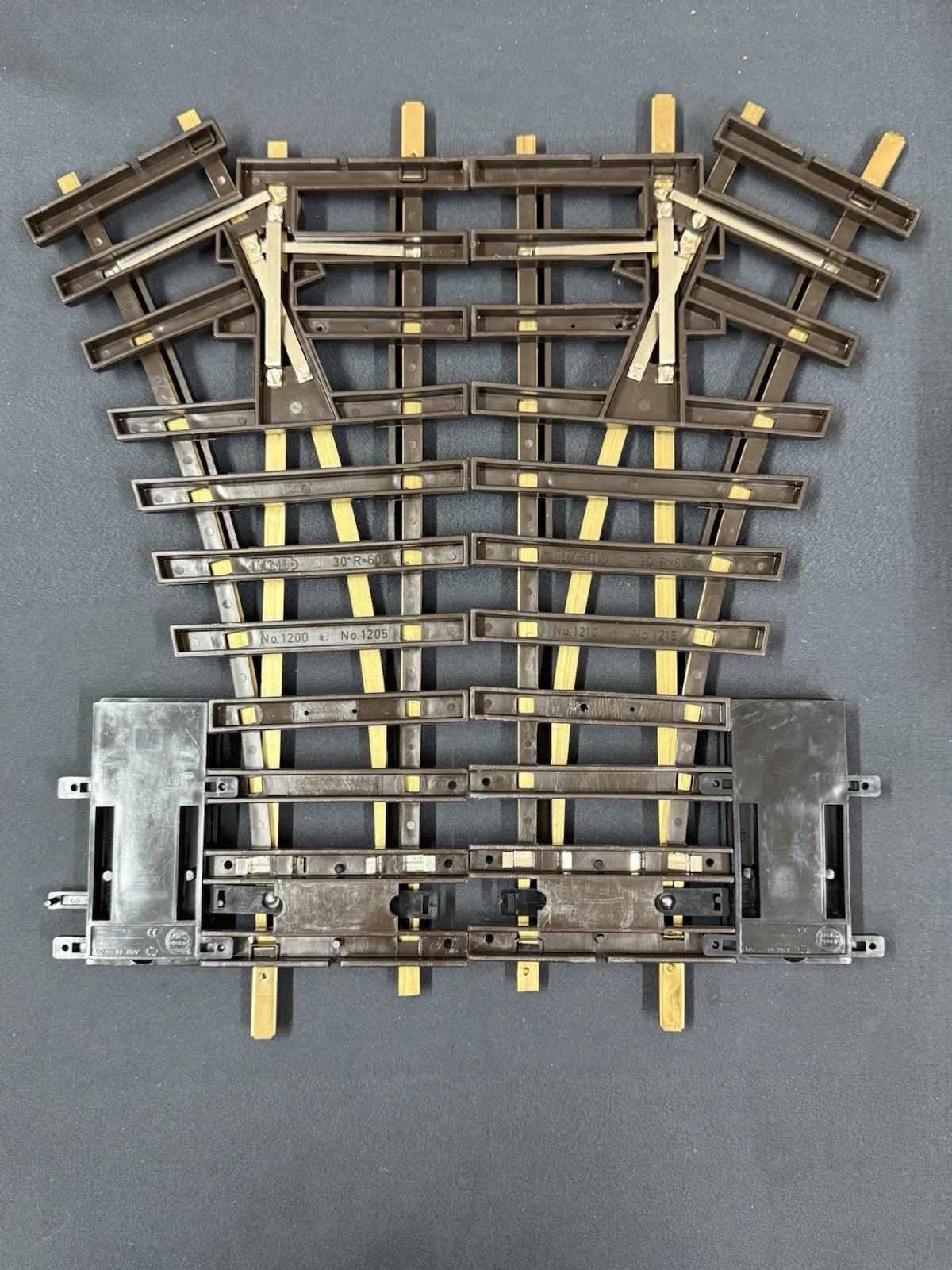 LGB 1205 & 1215 Right & Left-Hand Electric Switch Points R1 Curve G Sc ...