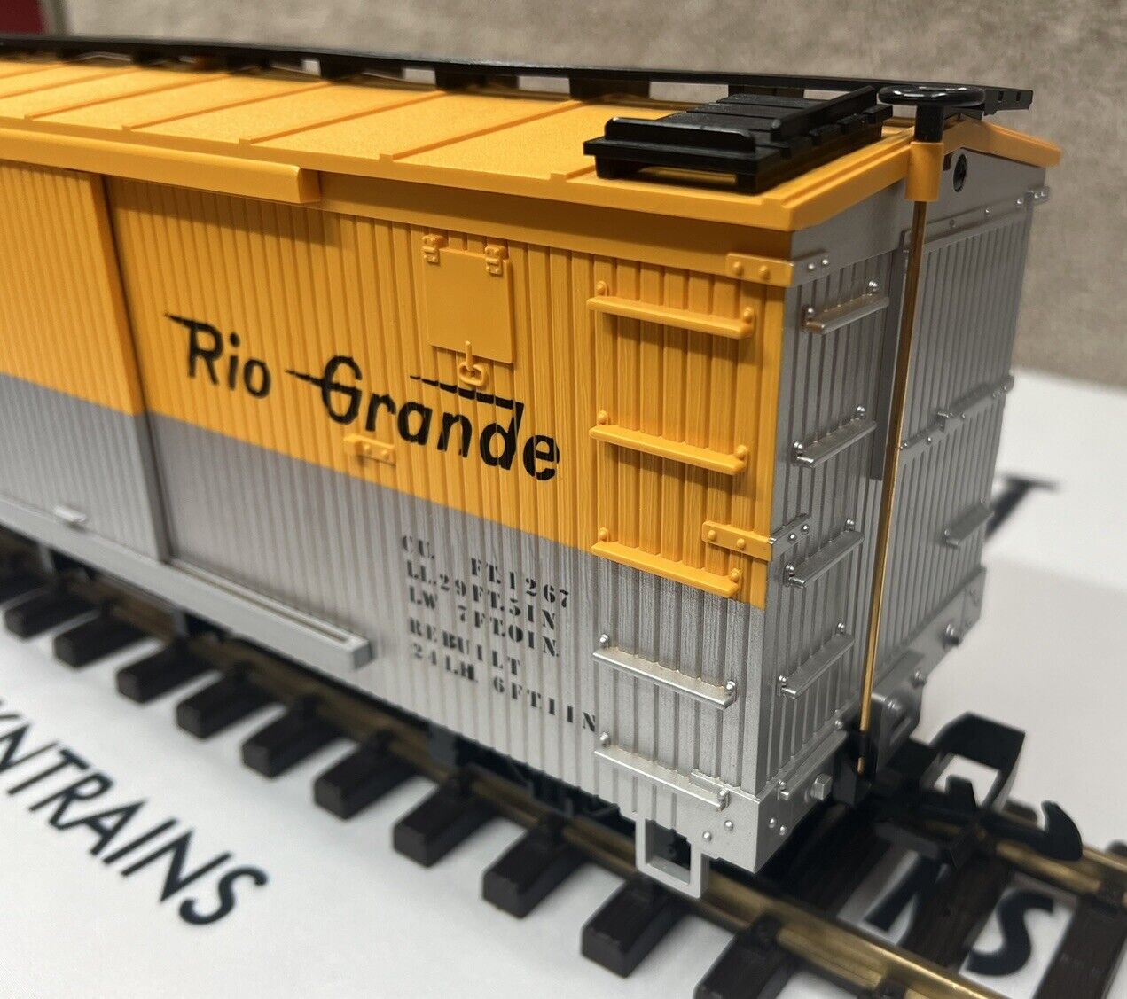 LGB 4067D01 Rio Grande Wood Sheathed Boxcar D&RGW Yellow 4067 G Scale ...