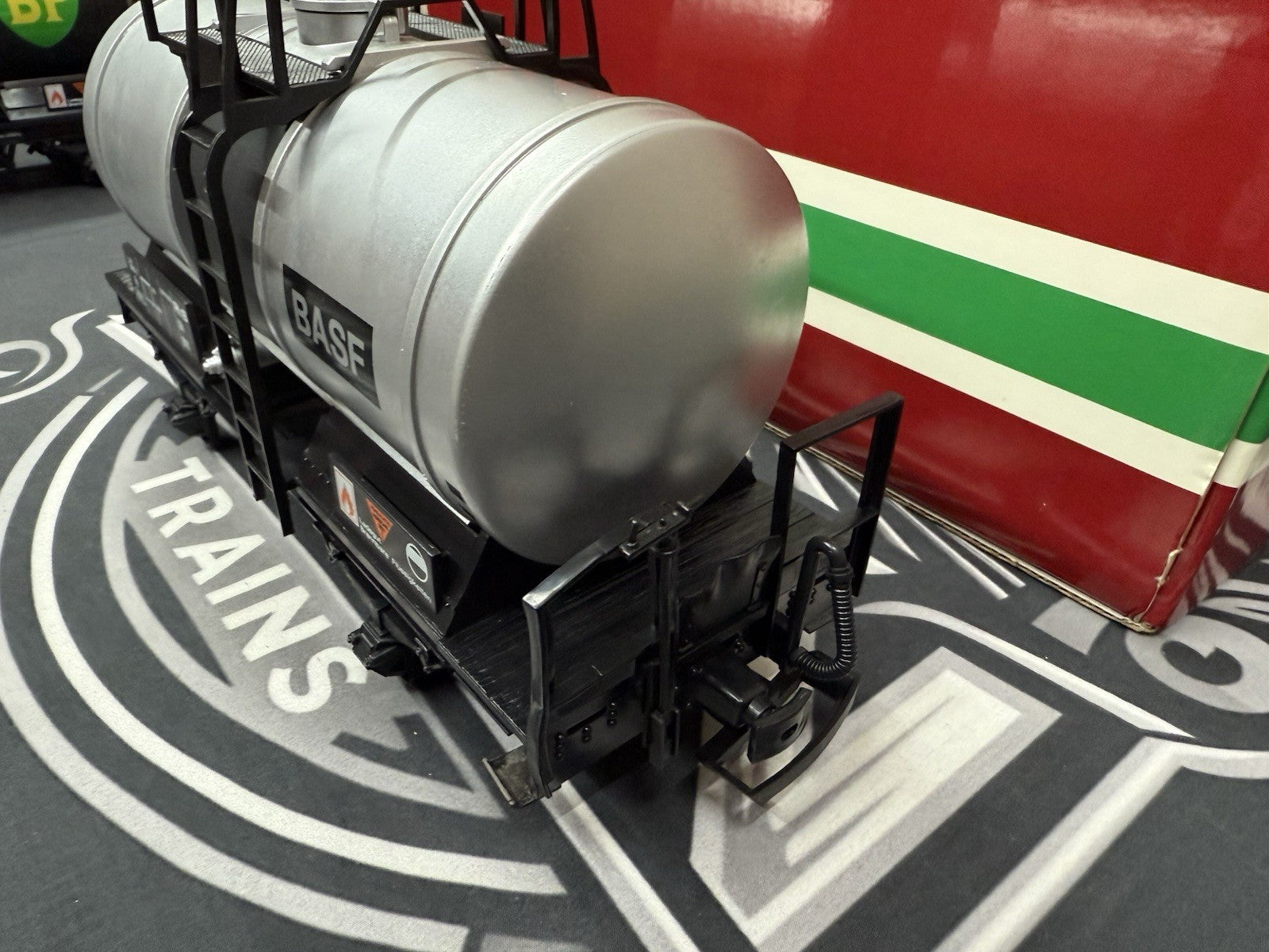 LGB 4040C BASF Tanker Car G Scale Silver VG/Box – MKN Trains