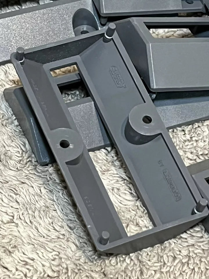 LGB 5061/4 (8 Count) G Scale Stone Pier Track Mountings 50614 NEW – MKN ...